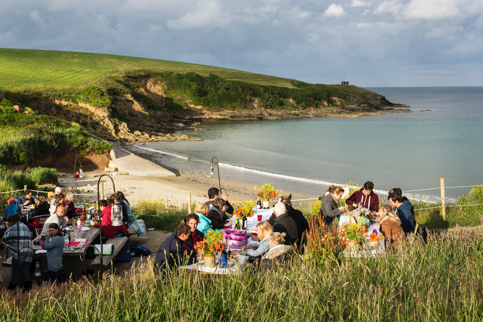 The Hidden Hut, Porthcurnick Beach